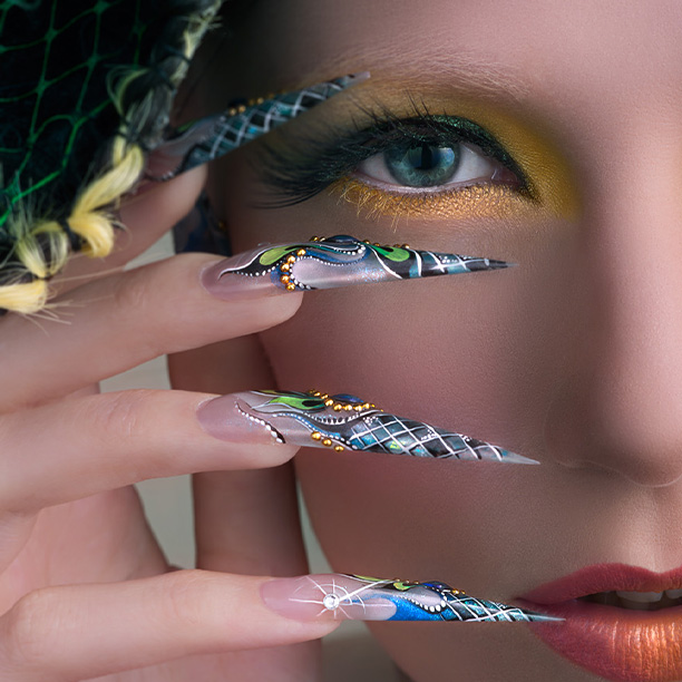 Stiletto Inlay nails by Pepyn | Magnetic Nail Design